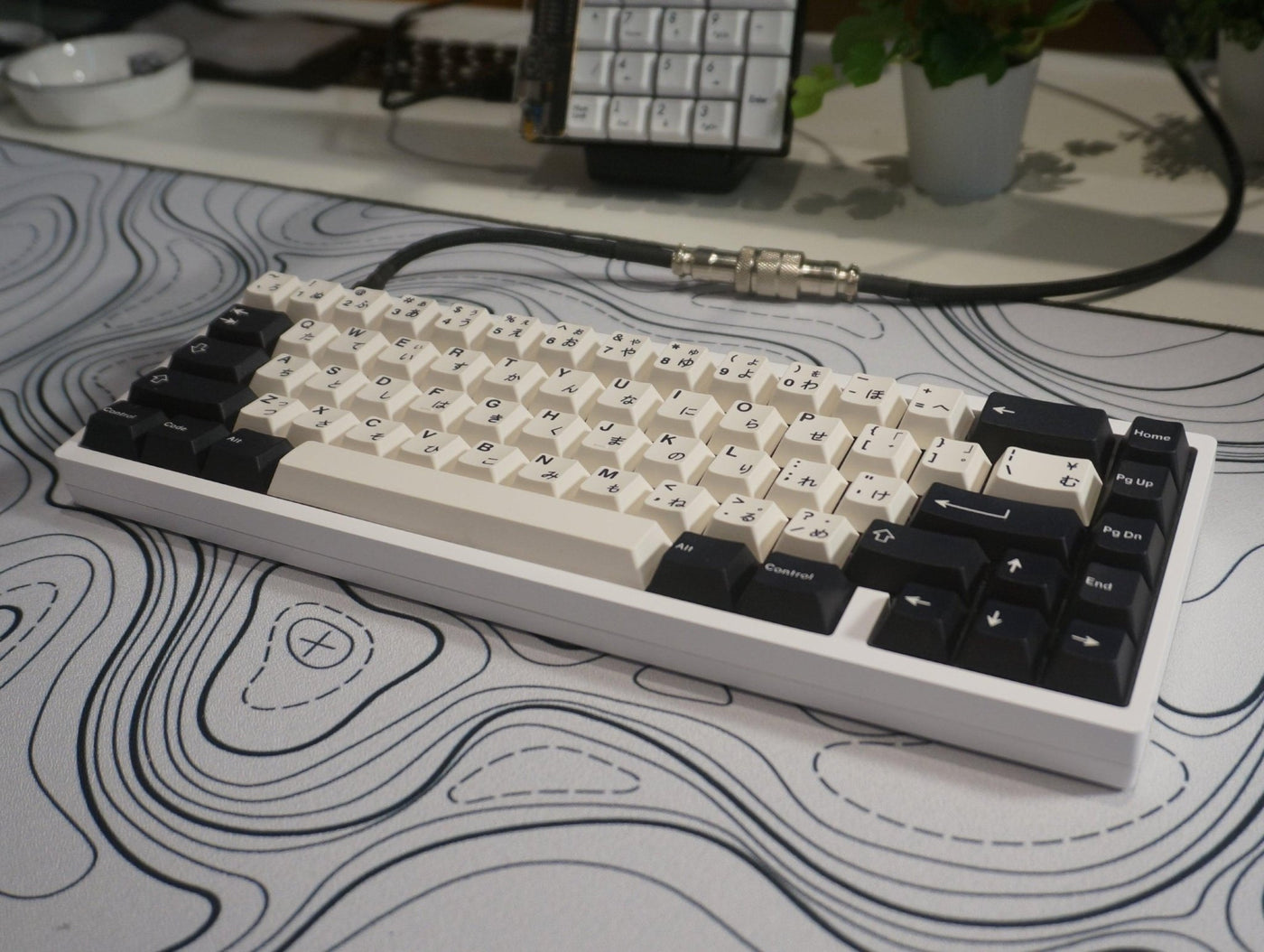 Bento Inspired Black & White Keycap Set